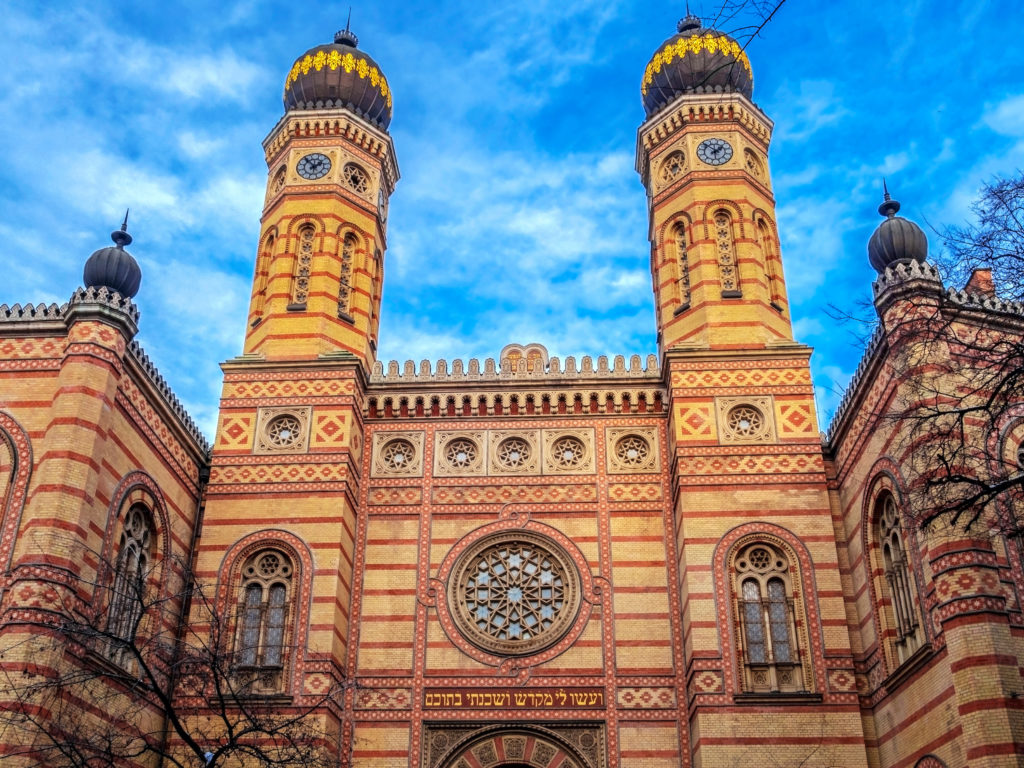 These 15 Synagogues Are the Most Instagrammable in the World - Hey Alma