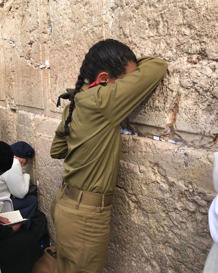 18 Things to Know About Israeli Gymnast Linoy Ashram - Hey Alma