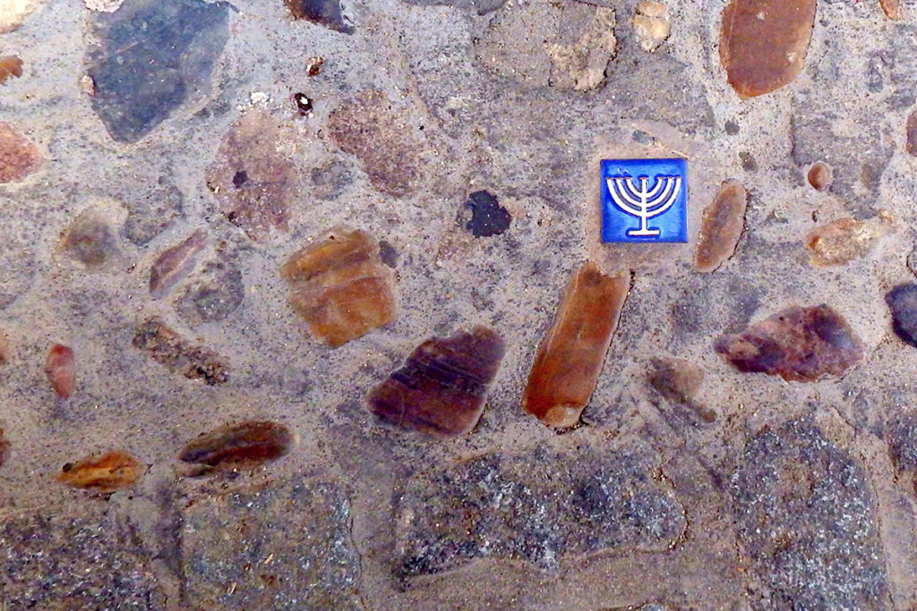 Uncovering the Mystery of My Family's Sephardic Jewish History - Hey Alma