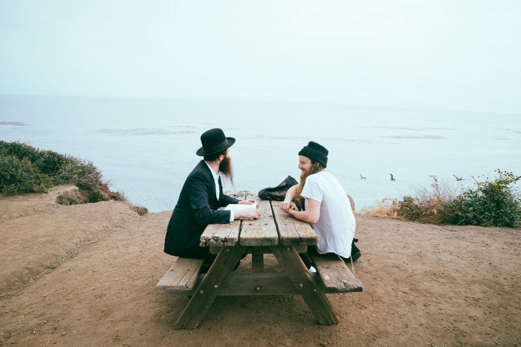 Zusha Resists the 'Jewish Music' Label - Hey Alma