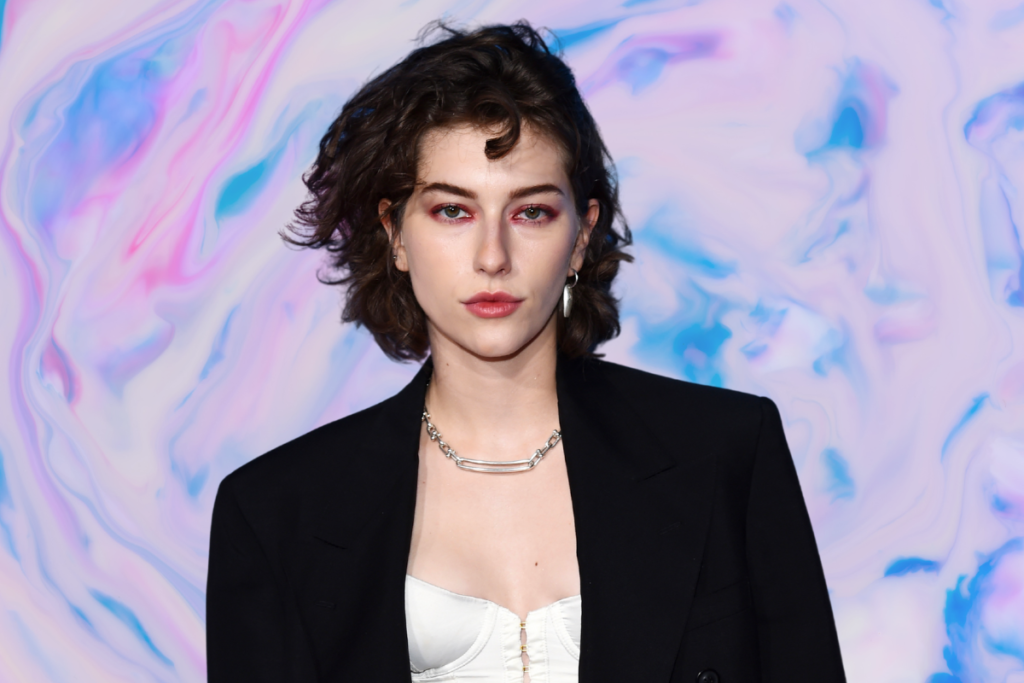 18 Things to Know About Jewish Singer King Princess - Hey Alma