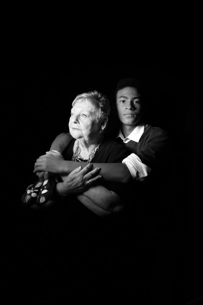 In ‘Invited to Life,’ A Photographer Captures the Vibrant Present of ...