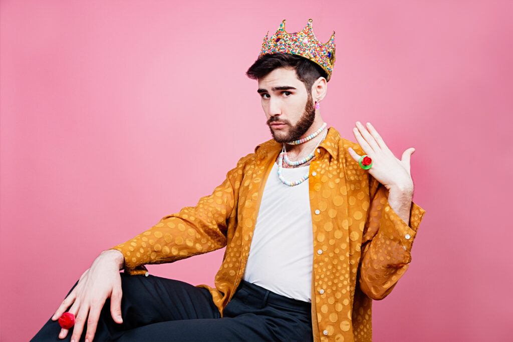 Jewish Comedian Sam Morrison Finds a Funny Catharsis in Grieving ...