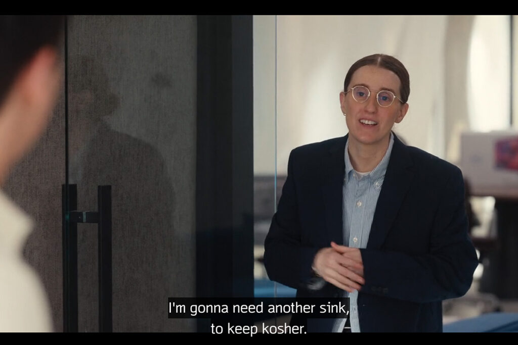 On 'Hacks,' Robby Hoffman Plays an Overly Direct, Gay Ex-Hasidic Jew ...