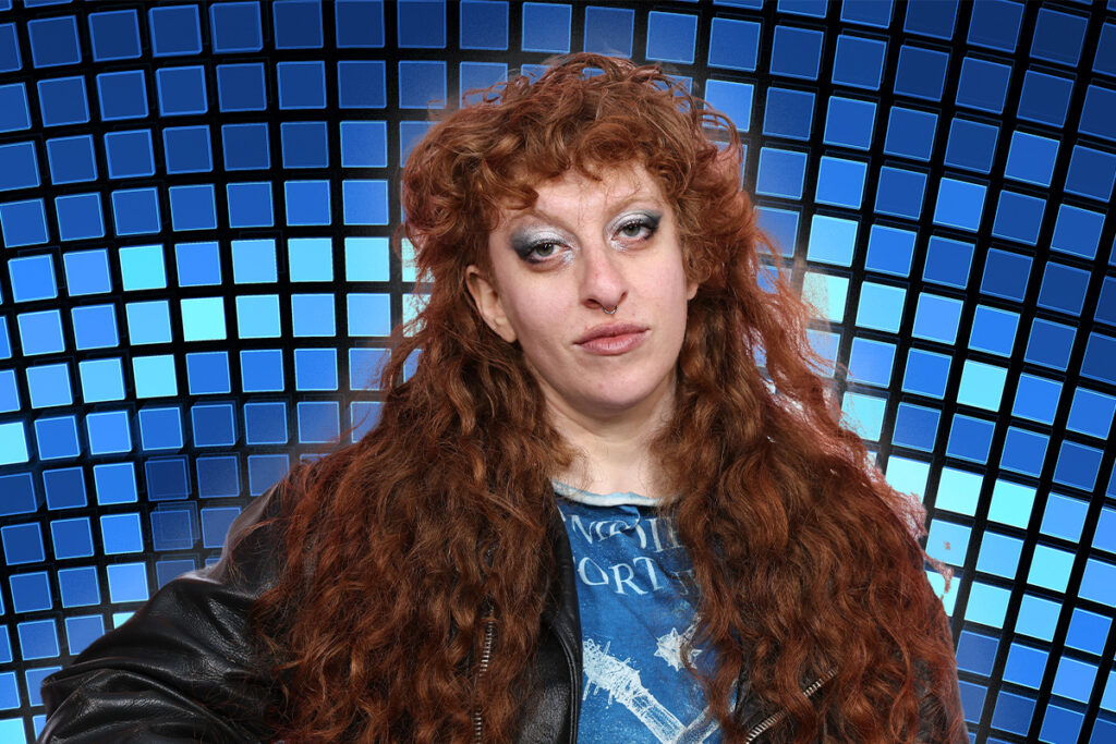 18 Things to Know About Jewish Comedian Spike Einbinder - Hey Alma